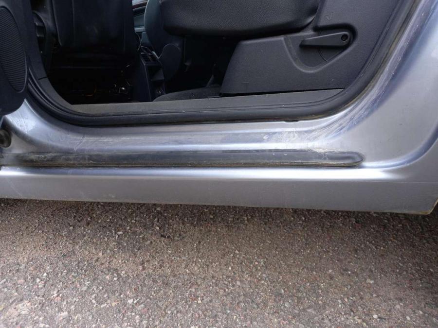 Grey Opel Zafira 2005 in Klaipeda, with an engine capacity of 1.91 L and mileage of 211 thousand km for 1450 €, photo 14 on AUTOMOTO.COM.LV