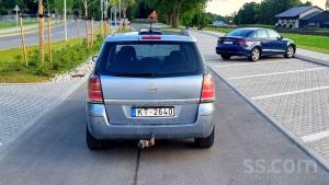 Pelēks Opel Zafira 2005 Cēsis, ar dzinēja tilpumu 1.90 L un nobraukumu 413 tūkst. km par 1500 €, foto 5 vietnē AUTOMOTO.COM.LV