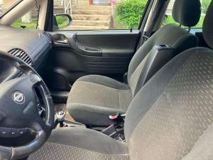 Pelēks Opel Zafira 2005 Kauņa, ar dzinēja tilpumu 2.17 L un nobraukumu 252 tūkst. km par 650 €, foto 10 vietnē AUTOMOTO.COM.LV