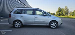 Grey Opel Zafira 2005 in Alytus, with an engine capacity of 1.90 L and mileage of 410 thousand km for 1550 €, photo 5 on AUTOMOTO.COM.LV