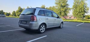 Grey Opel Zafira 2005 in Alytus, with an engine capacity of 1.90 L and mileage of 410 thousand km for 1550 €, photo 6 on AUTOMOTO.COM.LV
