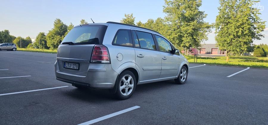 Grey Opel Zafira 2005 in Alytus, with an engine capacity of 1.90 L and mileage of 410 thousand km for 1550 €, photo 6 on AUTOMOTO.COM.LV