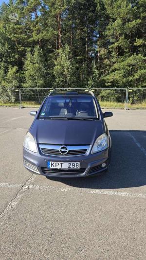 Grey Opel Zafira 2005 in Vilnius, with an engine capacity of 2.20 L and mileage of 180 thousand km for 1500 €, photo  on AUTOMOTO.COM.LV