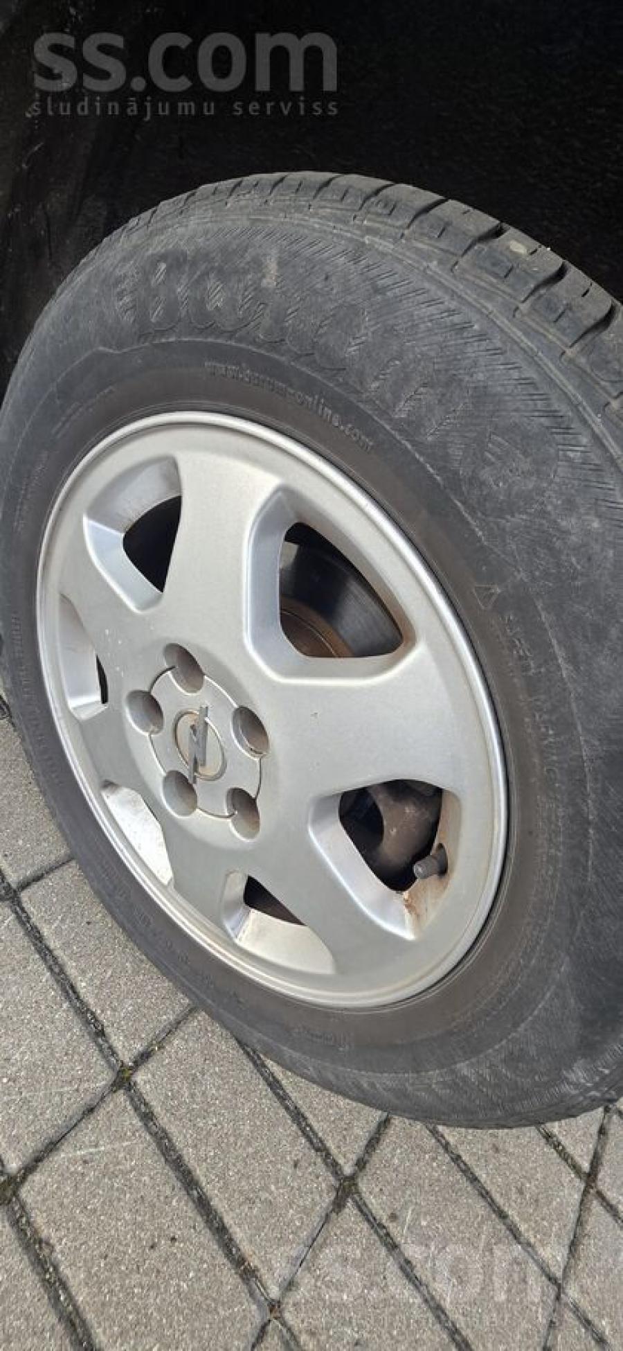 Grey Opel Zafira 2005 in Riga, with an engine capacity of 1.60 L and mileage of 235 thousand km for 1200 €, photo 13 on AUTOMOTO.COM.LV