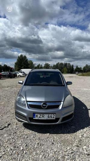 Pelēks Opel Zafira 2005 Viļņa, ar dzinēja tilpumu 2.20 L un nobraukumu 270 tūkst. km par 1000 €, foto  vietnē AUTOMOTO.COM.LV