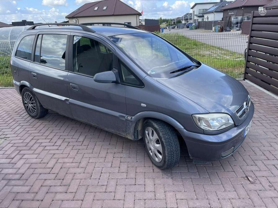 Grey Opel Zafira 2005 in Kaunas, with an engine capacity of 1.60 L and mileage of 316 thousand km for 690 €, photo 6 on AUTOMOTO.COM.LV