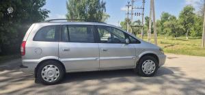 Grey Opel Zafira 2005 in Vilnius, with an engine capacity of 2.20 L and mileage of 196 thousand km for 1450 €, photo 6 on AUTOMOTO.COM.LV