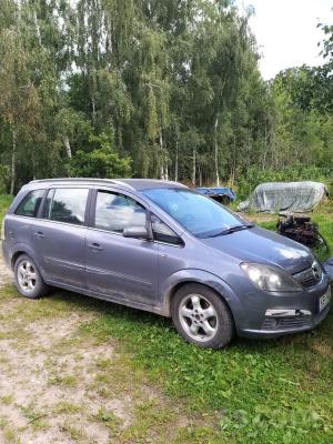 Pelēks Opel Zafira 2005 Jelgava, ar dzinēja tilpumu 1.90 L un nobraukumu 376 tūkst. km par 600 €, foto 3 vietnē AUTOMOTO.COM.LV