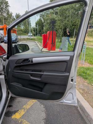 Grey Opel Zafira 2005 in Vilnius, with an engine capacity of 1.80 L and mileage of 300 thousand km for 1200 €, photo 21 on AUTOMOTO.COM.LV