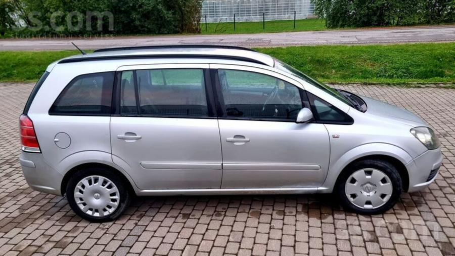 Pelēks Opel Zafira 2005 Cēsis, ar dzinēja tilpumu 1.90 L un nobraukumu 313 tūkst. km par 1300 €, foto 5 vietnē AUTOMOTO.COM.LV