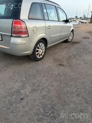 Grey Opel Zafira 2005 in Tukums, with an engine capacity of 1.90 L and mileage of 333 thousand km for 990 €, photo 7 on AUTOMOTO.COM.LV