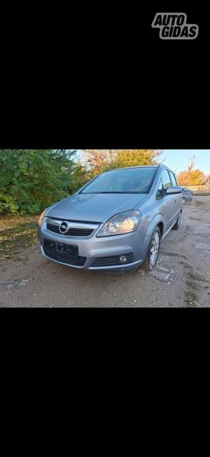 Pelēks Opel Zafira 2005 Alīta, ar dzinēja tilpumu 1.60 L un nobraukumu 220 tūkst. km par 850 €, foto  vietnē AUTOMOTO.COM.LV