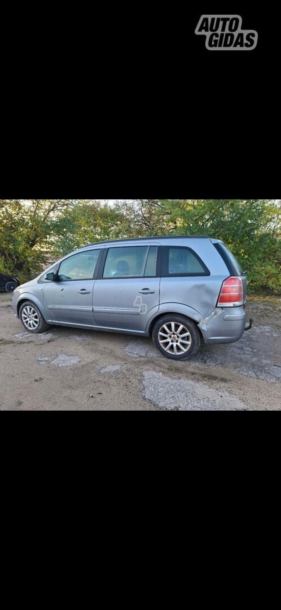 Grey Opel Zafira 2005 in Alytus, with an engine capacity of 1.60 L and mileage of 220 thousand km for 850 €, photo 5 on AUTOMOTO.COM.LV