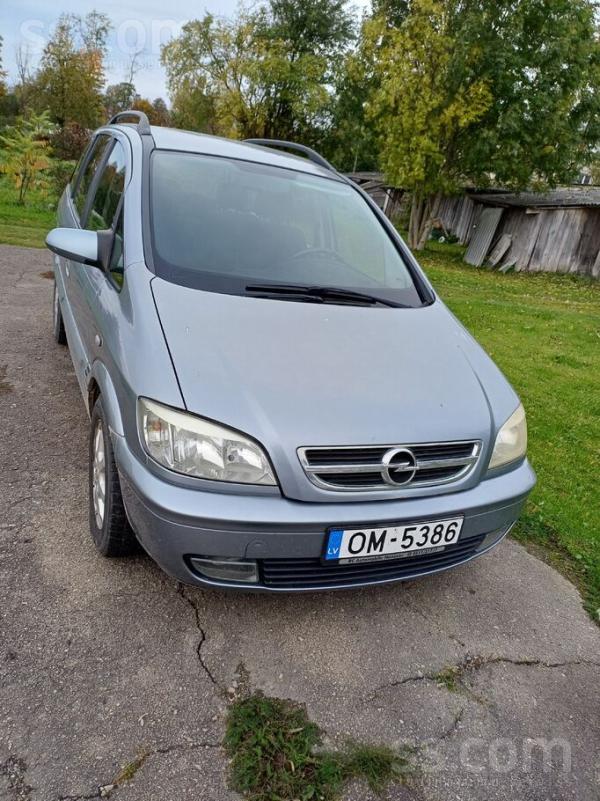 Grey Opel Zafira 2005 in Bauska, with an engine capacity of 2.20 L and mileage of 248 thousand km for 1000 €, photo 1 on AUTOMOTO.COM.LV