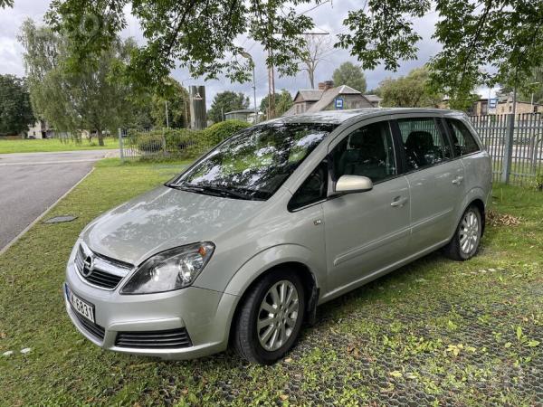 Grey Opel Zafira 2006 in Riga, with an engine capacity of 1.90 L and mileage of 326 thousand km for 2100 €, photo 4 on AUTOMOTO.COM.LV