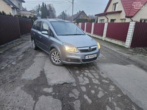 Pelēks Opel Zafira 2006 Vilkaviškis, ar dzinēja tilpumu 1.90 L un nobraukumu 3 tūkst. km par 1700 €, foto 2 vietnē AUTOMOTO.COM.LV