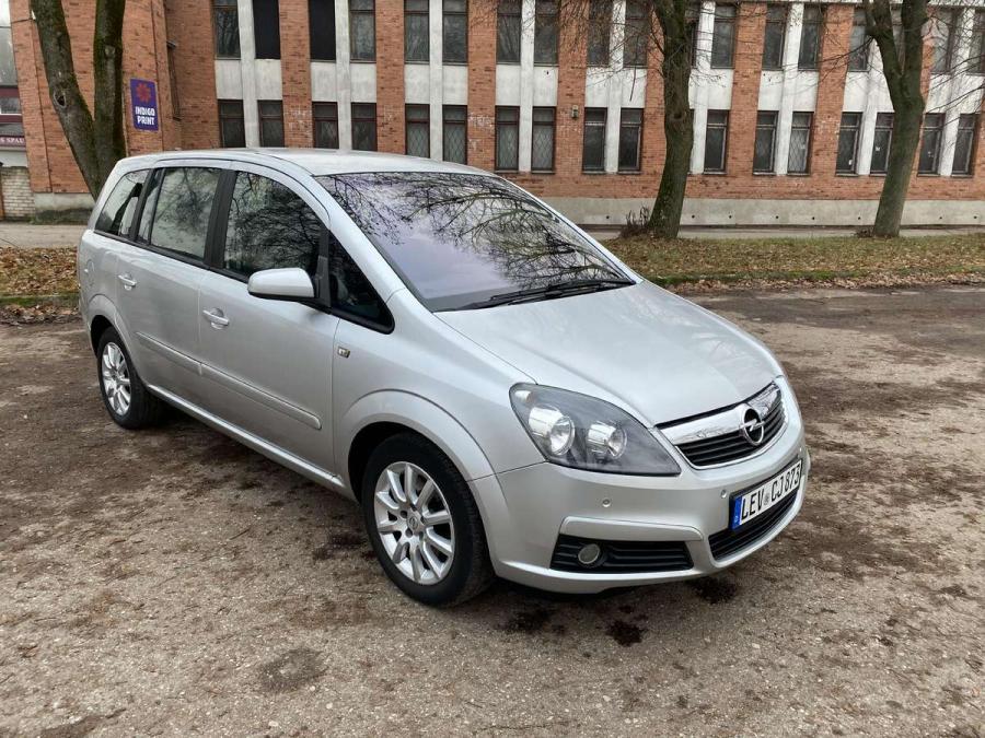 Pelēks Opel Zafira 2006 Kauņa, ar dzinēja tilpumu 1.60 L un nobraukumu 222 tūkst. km par 2300 €, foto 3 vietnē AUTOMOTO.COM.LV