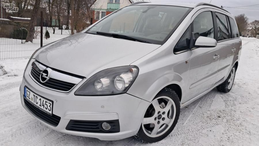Grey Opel Zafira 2006 in Taurage, with an engine capacity of 1.90 L and mileage of 240 thousand km for 1650 €, photo 2 on AUTOMOTO.COM.LV