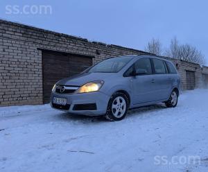 Grey Opel Zafira 2006 in Gulbene, with an engine capacity of 1.90 L and mileage of 355 thousand km for 1150 €, photo  on AUTOMOTO.COM.LV