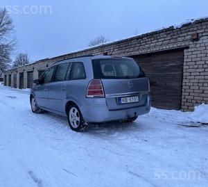 Pelēks Opel Zafira 2006 Gulbene, ar dzinēja tilpumu 1.90 L un nobraukumu 355 tūkst. km par 1150 €, foto 2 vietnē AUTOMOTO.COM.LV