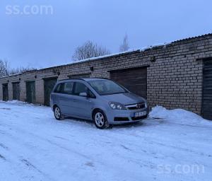 Pelēks Opel Zafira 2006 Gulbene, ar dzinēja tilpumu 1.90 L un nobraukumu 355 tūkst. km par 1150 €, foto 4 vietnē AUTOMOTO.COM.LV