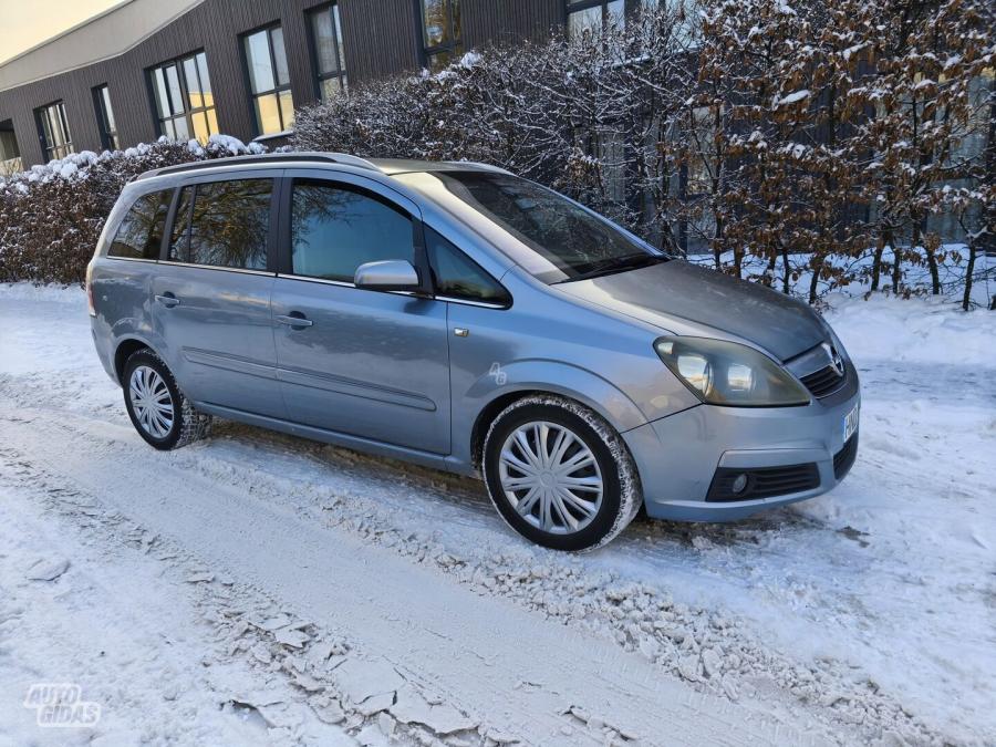 Grey Opel Zafira 2006 in Kaunas, with an engine capacity of 1.90 L and mileage of 306 thousand km for 1800 €, photo 2 on AUTOMOTO.COM.LV