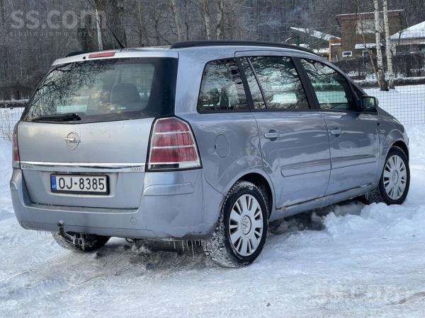 Pelēks Opel Zafira 2006 Jūrmala, ar dzinēja tilpumu 1.90 L un nobraukumu 0 tūkst. km par 1250 €, foto 2 vietnē AUTOMOTO.COM.LV