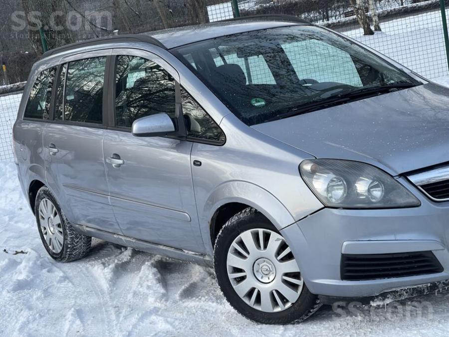 Grey Opel Zafira 2006 in Jurmala, with an engine capacity of 1.90 L and mileage of 0 thousand km for 1250 €, photo 5 on AUTOMOTO.COM.LV