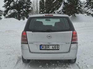 Grey Opel Zafira 2006 in Plunge, with an engine capacity of 1.91 L and mileage of 294 thousand km for 1350 €, photo 4 on AUTOMOTO.COM.LV