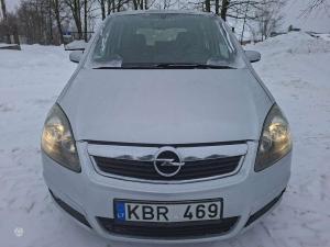Grey Opel Zafira 2006 in Plunge, with an engine capacity of 1.91 L and mileage of 294 thousand km for 1350 €, photo 8 on AUTOMOTO.COM.LV