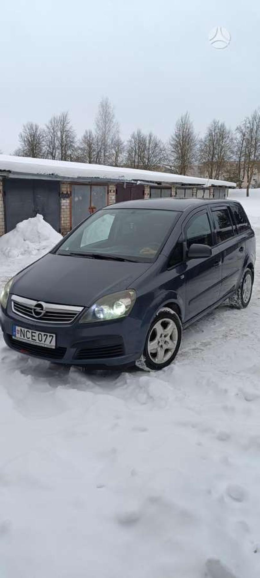 Pelēks Opel Zafira 2006 Šalčininkai, ar dzinēja tilpumu 1.80 L un nobraukumu 300 tūkst. km par 1500 €, foto 1 vietnē AUTOMOTO.COM.LV