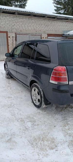Pelēks Opel Zafira 2006 Šalčininkai, ar dzinēja tilpumu 1.80 L un nobraukumu 300 tūkst. km par 1500 €, foto 4 vietnē AUTOMOTO.COM.LV
