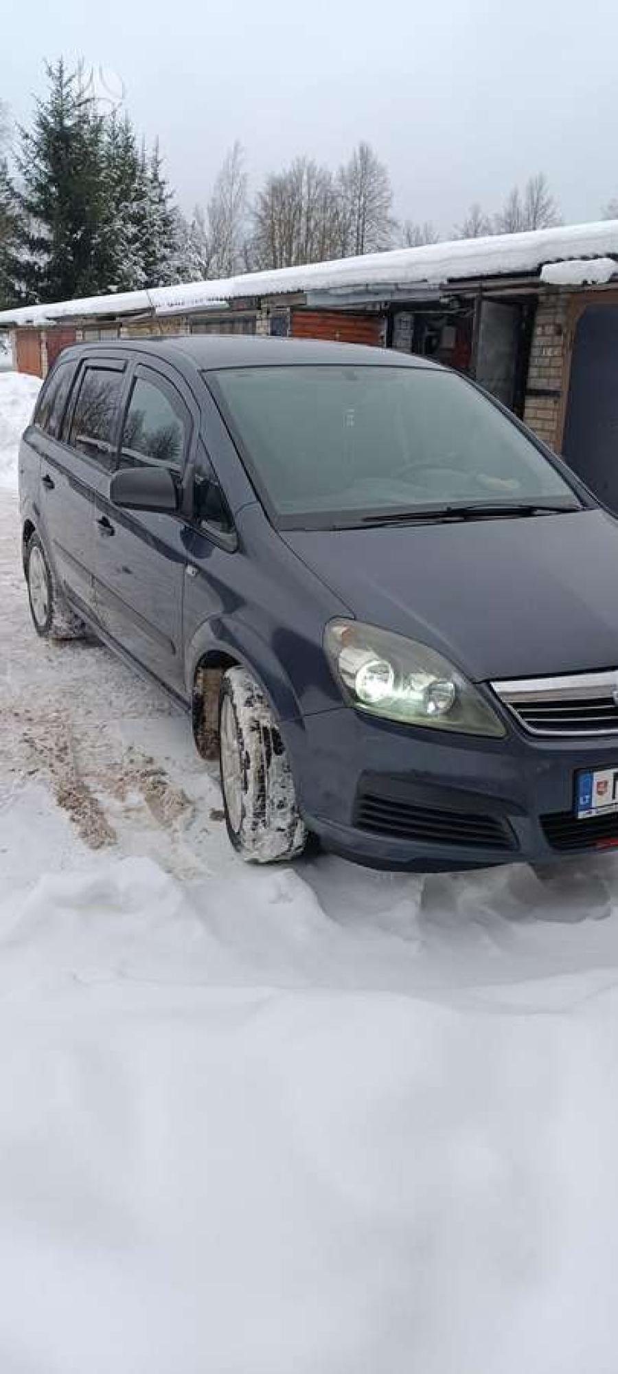 Pelēks Opel Zafira 2006 Šalčininkai, ar dzinēja tilpumu 1.80 L un nobraukumu 300 tūkst. km par 1500 €, foto 7 vietnē AUTOMOTO.COM.LV