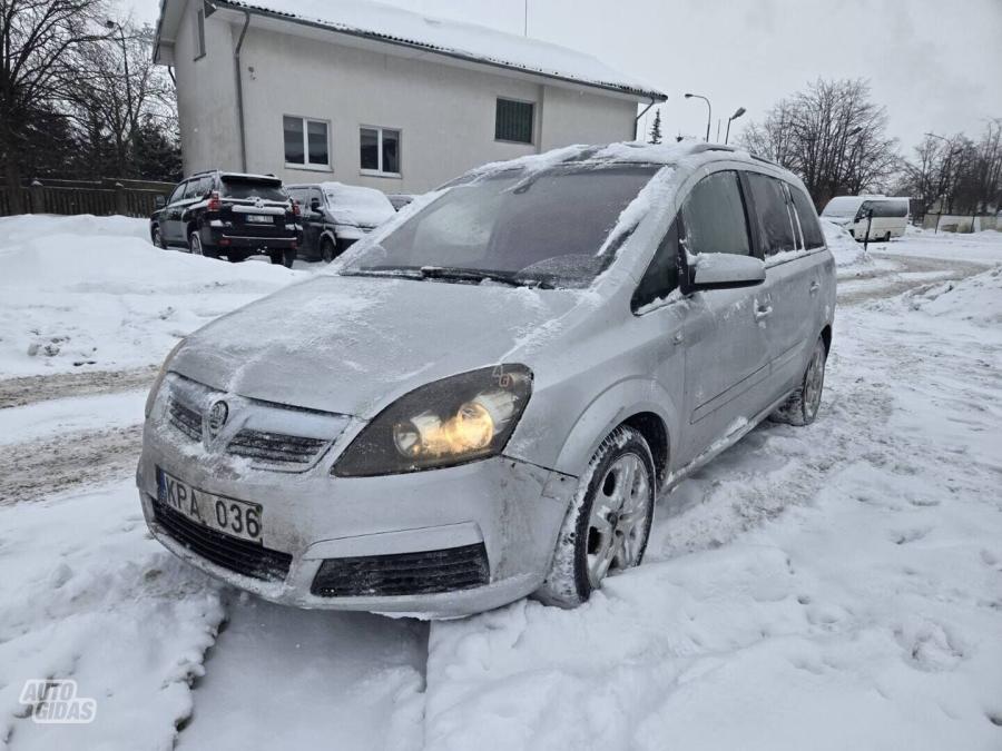 Pelēks Opel Zafira 2006 Klaipėda, ar dzinēja tilpumu 1.90 L un nobraukumu 432 tūkst. km par 850 €, foto 1 vietnē AUTOMOTO.COM.LV