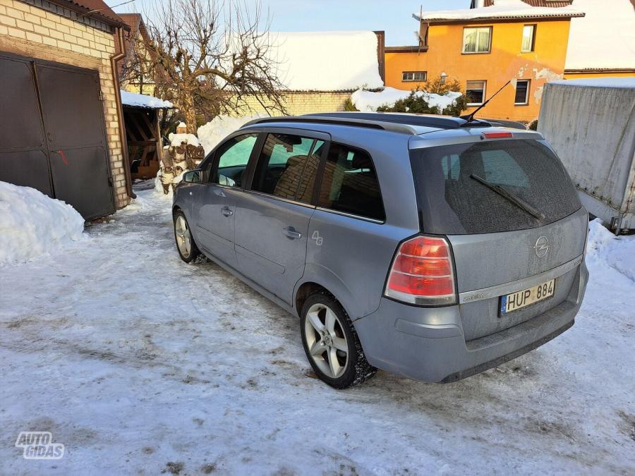 Grey Opel Zafira 2006 in Telschi, with an engine capacity of 1.90 L and mileage of 298 thousand km for 1299 €, photo 6 on AUTOMOTO.COM.LV