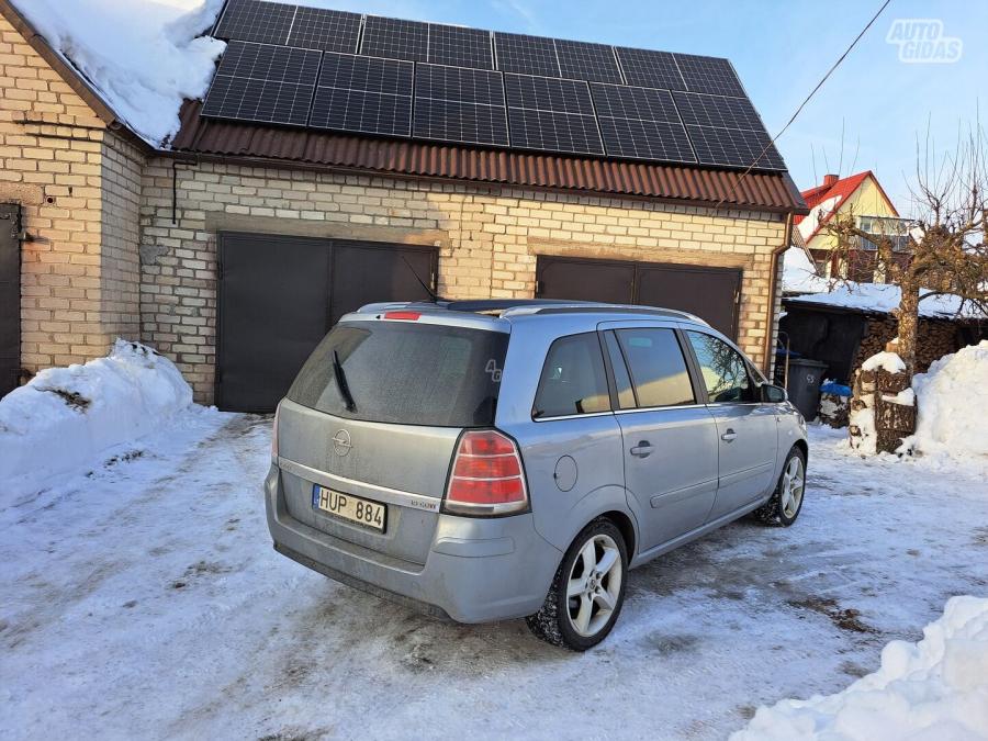 Grey Opel Zafira 2006 in Telschi, with an engine capacity of 1.90 L and mileage of 298 thousand km for 1299 €, photo 7 on AUTOMOTO.COM.LV