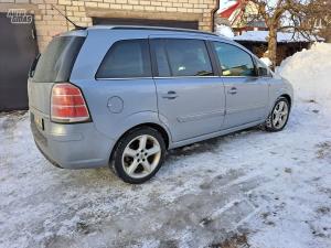 Grey Opel Zafira 2006 in Telschi, with an engine capacity of 1.90 L and mileage of 298 thousand km for 1299 €, photo 8 on AUTOMOTO.COM.LV