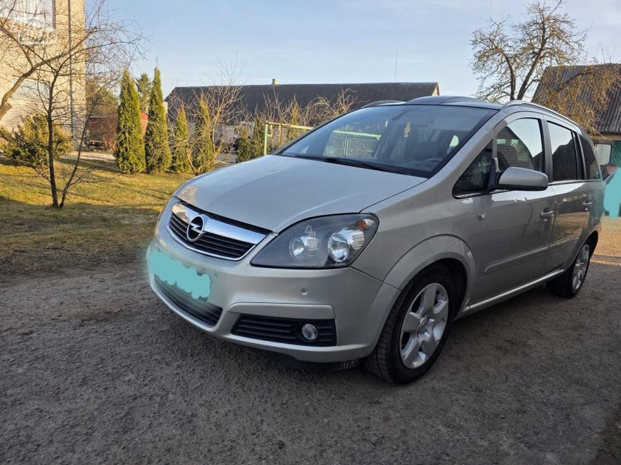Pelēks Opel Zafira 2006 Viļņa, ar dzinēja tilpumu 1.90 L un nobraukumu 385 tūkst. km par 1050 €, foto 1 vietnē AUTOMOTO.COM.LV