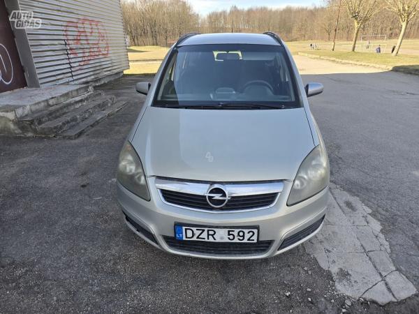 Pelēks Opel Zafira 2006 Šauļi, ar dzinēja tilpumu 1.90 L un nobraukumu 500 tūkst. km par 690 €, foto 2 vietnē AUTOMOTO.COM.LV