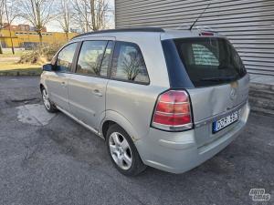 Grey Opel Zafira 2006 in Siauliai, with an engine capacity of 1.90 L and mileage of 500 thousand km for 690 €, photo 8 on AUTOMOTO.COM.LV