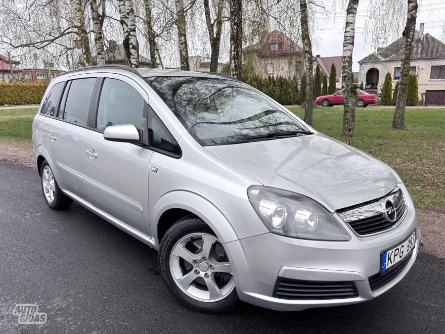 Pelēks Opel Zafira 2006 Kauņa, ar dzinēja tilpumu 1.90 L un nobraukumu 210 tūkst. km par 1450 €, foto 1 vietnē AUTOMOTO.COM.LV