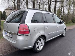Pelēks Opel Zafira 2006 Kauņa, ar dzinēja tilpumu 1.90 L un nobraukumu 210 tūkst. km par 1450 €, foto 7 vietnē AUTOMOTO.COM.LV