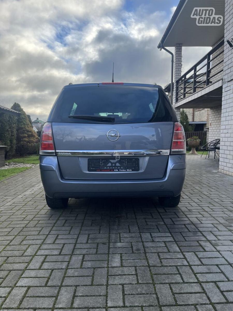 Grey Opel Zafira 2006 in Kaunas, with an engine capacity of 1.90 L and mileage of 259 thousand km for 1950 €, photo 5 on AUTOMOTO.COM.LV