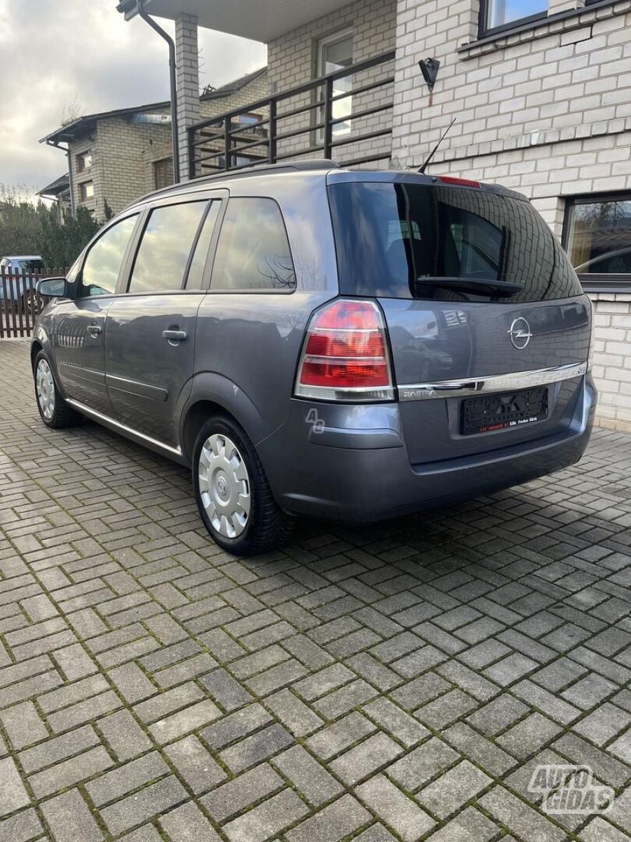 Grey Opel Zafira 2006 in Kaunas, with an engine capacity of 1.90 L and mileage of 259 thousand km for 1950 €, photo 6 on AUTOMOTO.COM.LV
