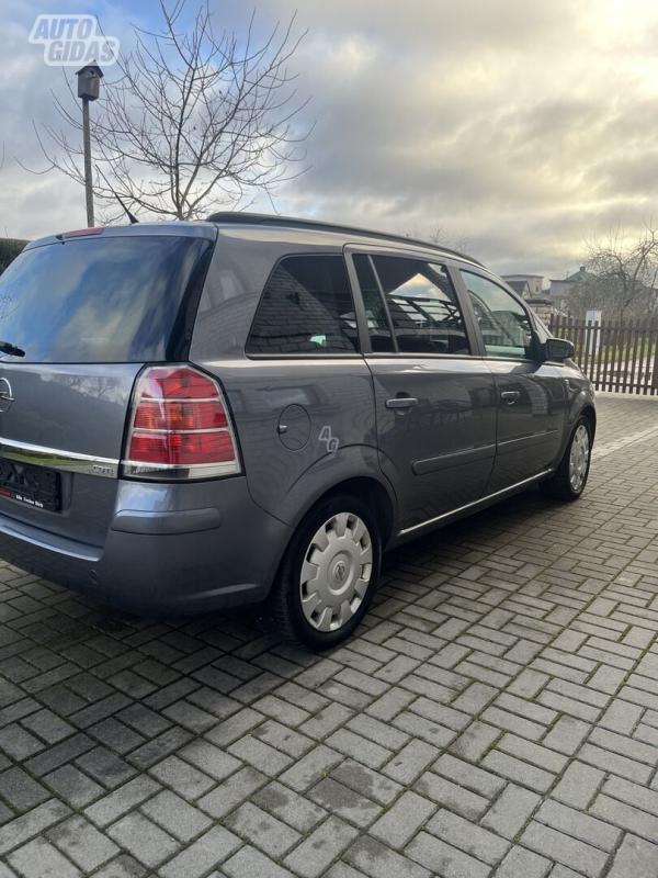 Pelēks Opel Zafira 2006 Kauņa, ar dzinēja tilpumu 1.90 L un nobraukumu 259 tūkst. km par 1950 €, foto 6 vietnē AUTOMOTO.COM.LV