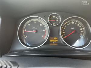 Grey Opel Zafira 2006 in Kaunas, with an engine capacity of 1.90 L and mileage of 259 thousand km for 1950 €, photo 9 on AUTOMOTO.COM.LV