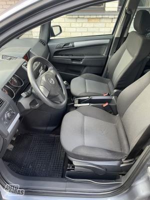 Grey Opel Zafira 2006 in Kaunas, with an engine capacity of 1.90 L and mileage of 259 thousand km for 1950 €, photo 11 on AUTOMOTO.COM.LV