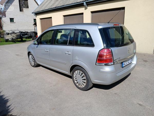 Pelēks Opel Zafira 2006 Utena, ar dzinēja tilpumu 1.90 L un nobraukumu 248 tūkst. km par 2100 €, foto 9 vietnē AUTOMOTO.COM.LV