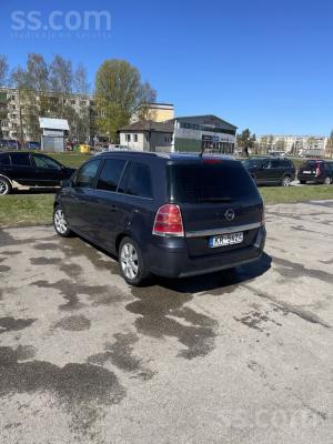 Pelēks Opel Zafira 2006 Rīga, ar dzinēja tilpumu 1.60 L un nobraukumu 253 tūkst. km par 1385 €, foto 5 vietnē AUTOMOTO.COM.LV