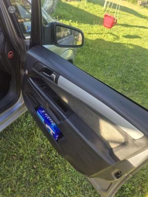 Pelēks Opel Zafira 2006 Kalvarija, ar dzinēja tilpumu 1.91 L un nobraukumu 4 tūkst. km par 900 €, foto 7 vietnē AUTOMOTO.COM.LV